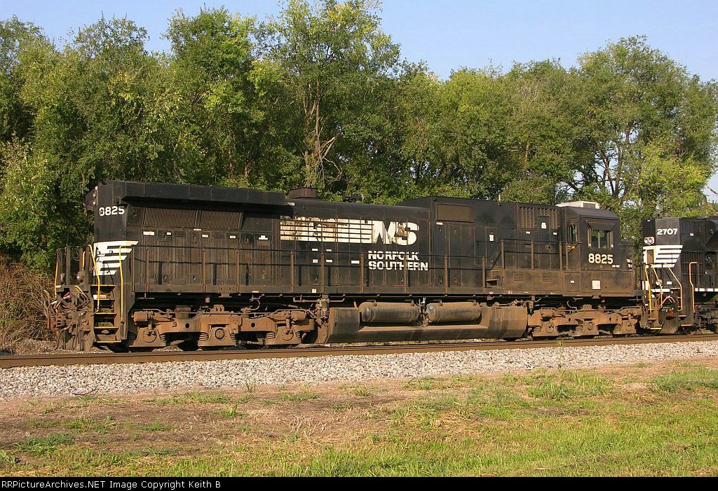 NS 8825